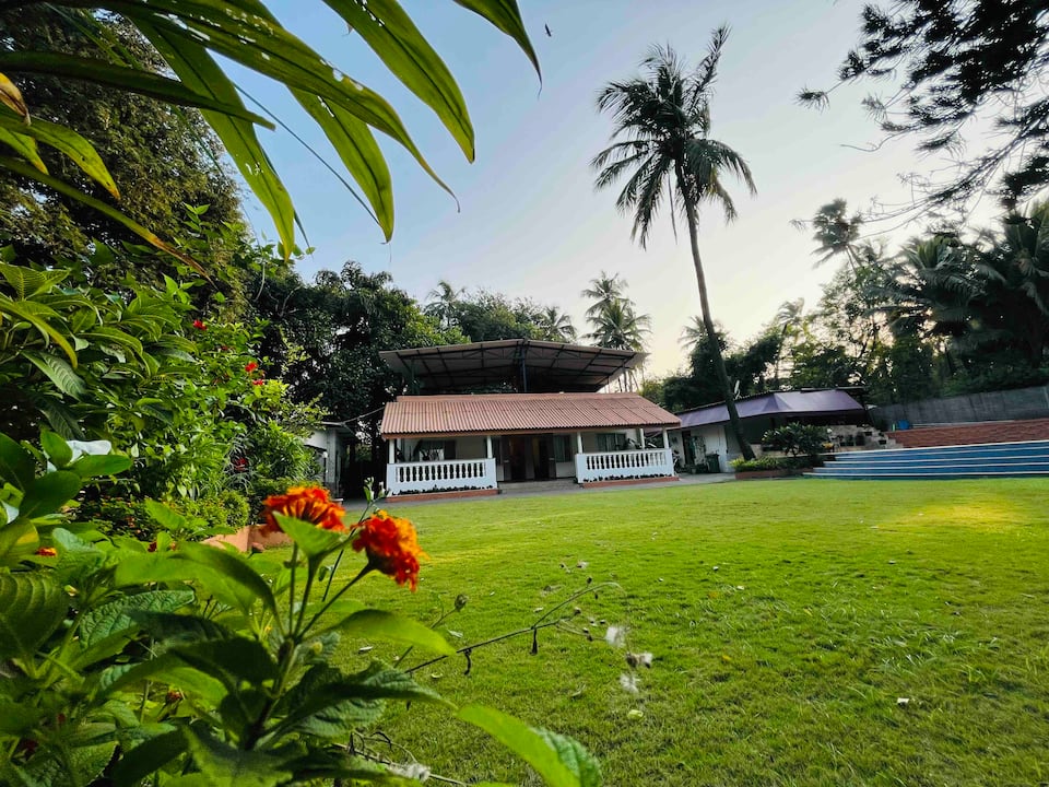 Uttan, Mira Bhayandar, India Vacation Rentals - Airbnb