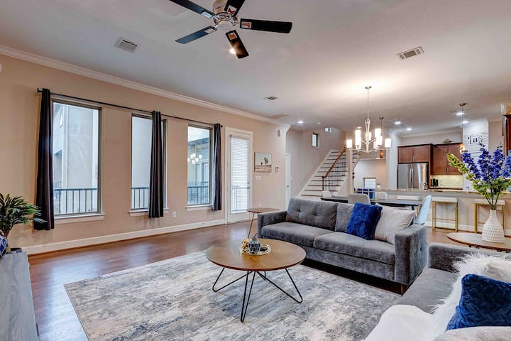 Contemporary 3 Br In Downtown - Midtown - Houston