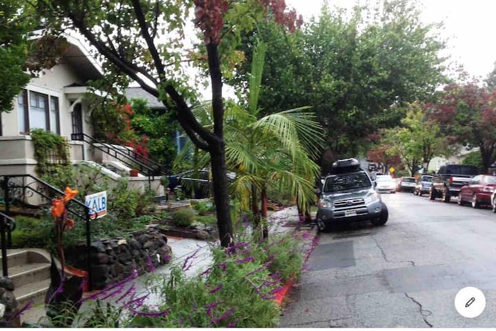 Piedmont Ave One Bedroom Cottage! Perfect Serenity - Piedmont, CA