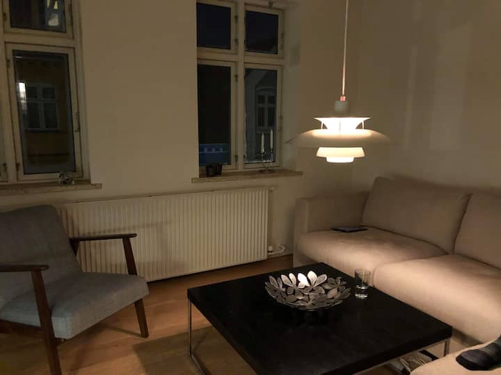 Central Placeret Lejlighed 300 Meter Fra Gågaden. - Odense