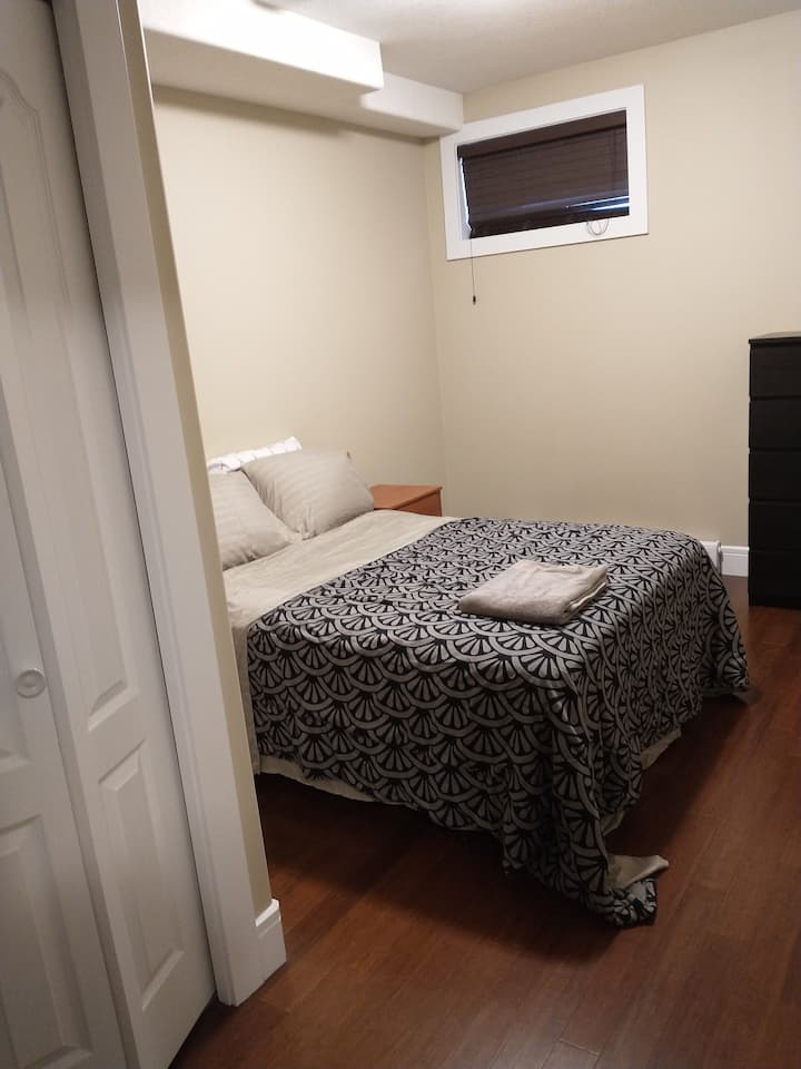 Room In Great Eagle Ridge With Own Entrance - Fort McMurray