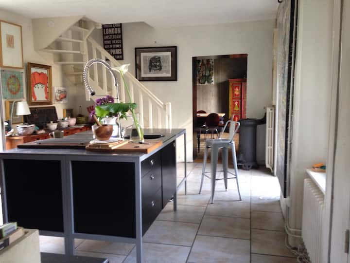 Maison De Maitre In Village Centre - Moncontour