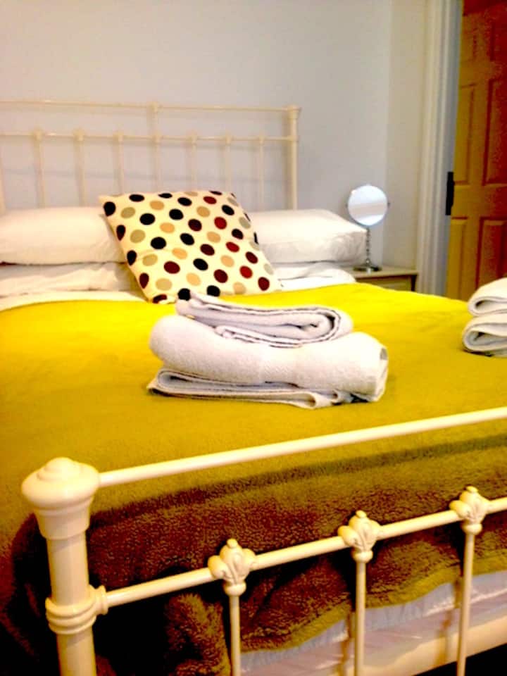 Beautiful 2 Bedroom Flat, King's Cross St Pancras - London