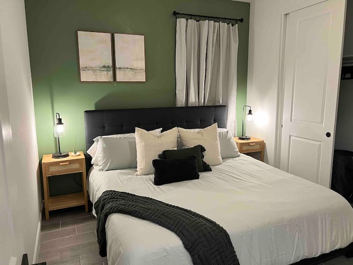Cozy! Private Entry Guest House By Bell Bank Park! - Mesa