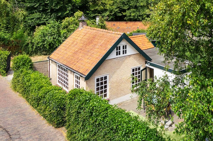 Sfeervolle Vakantiewoning In Centrum Renesse - Renesse