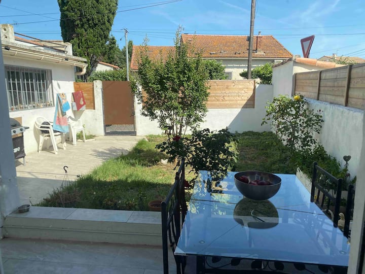 Jolie Maison Avec Jardin Proche Tour Luma - Camargue