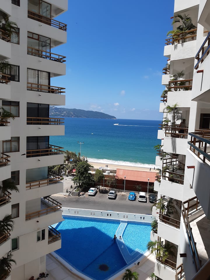 Departamento Junto A Playa Con 3 Recámaras - Acapulco