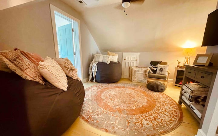 Pet-friendly Private Suite With Luxury Breakfast - Warrenton, VA
