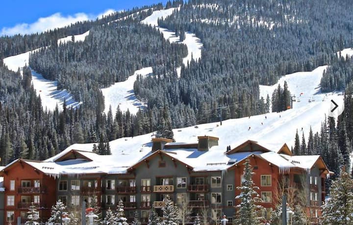 Superpipe View!  Hop On Gondola Easily - Copper Mountain, CO