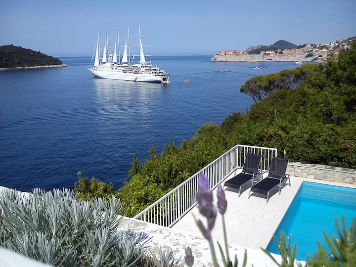 Dubrovnik Villa On Unique Location - Mlini