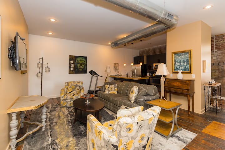 "Loft Living" - Jonesboro - Jonesboro, AR