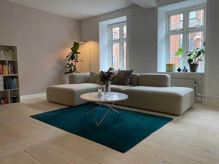 120m2 Lakeside Apartment - Copenhaguen