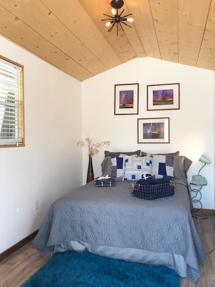 Terlingua Nights Sleeper Cabin #1 - Terlingua, TX