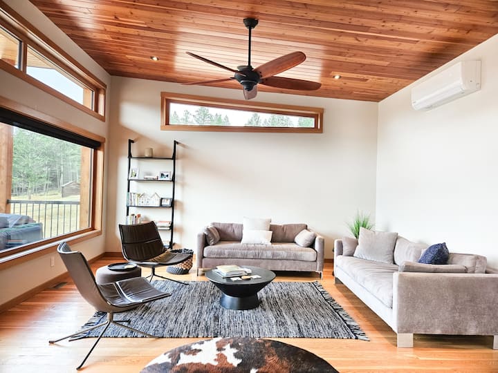 3 Bdrm Acreage Near Panorama With Stunning Views - Invermere