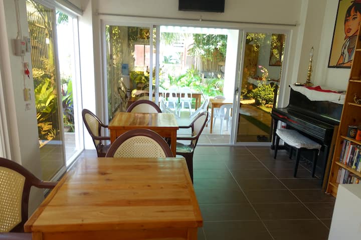 Bjs By The Sea : Fox Island Room - Argao
