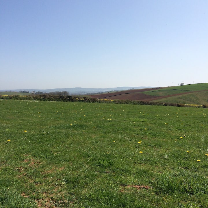 Camping Field For Tents, Caravans Or Campers - Exeter