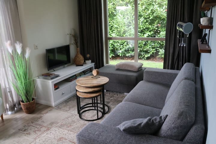 Vakantiehuis Aan Het Water Met Wellness. - Wijchen