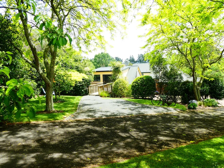 Fantail Farm Loft - Peaceful & Spacious - Cambridge