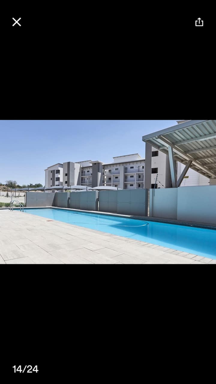 Soho In Broadacres 5mins To 4ways Mall - Lanseria