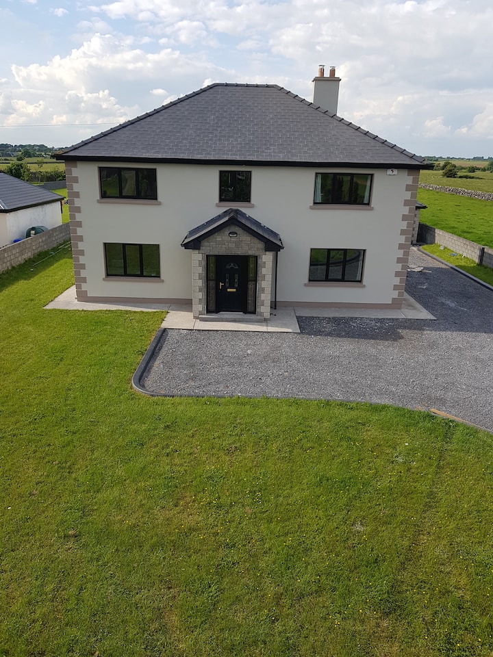 Countryview: - Ireland