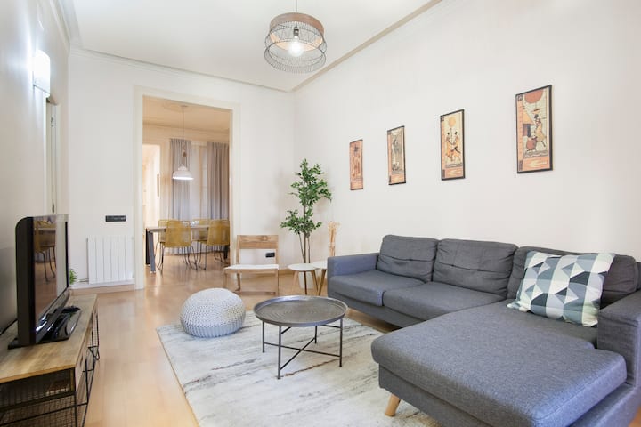 Central Apartment For 6 Guests (3 Bedrooms) G16 - Barcelone
