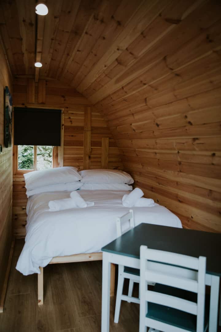 Ash Retreat -Hot Tub,log Burner & Romantic Getaway - Barmouth