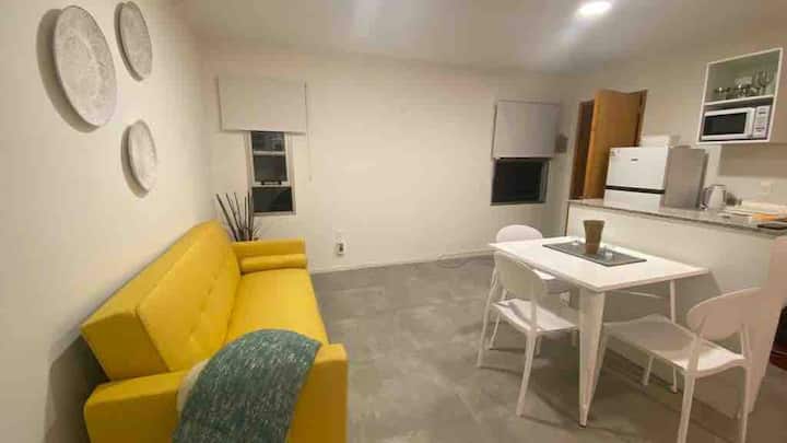 Apartamento Pb Dentro De Conjunto Residencial. - Montevideo