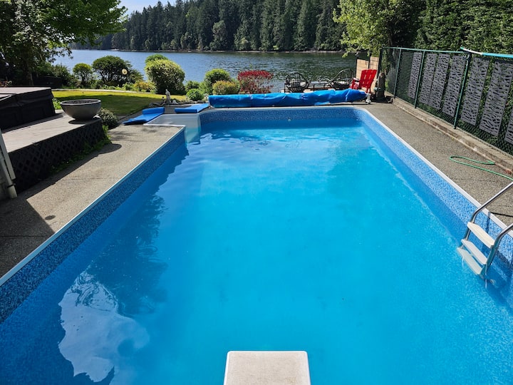 Luxury Ocean Front Beach Pool Villa - Ladysmith, Canada