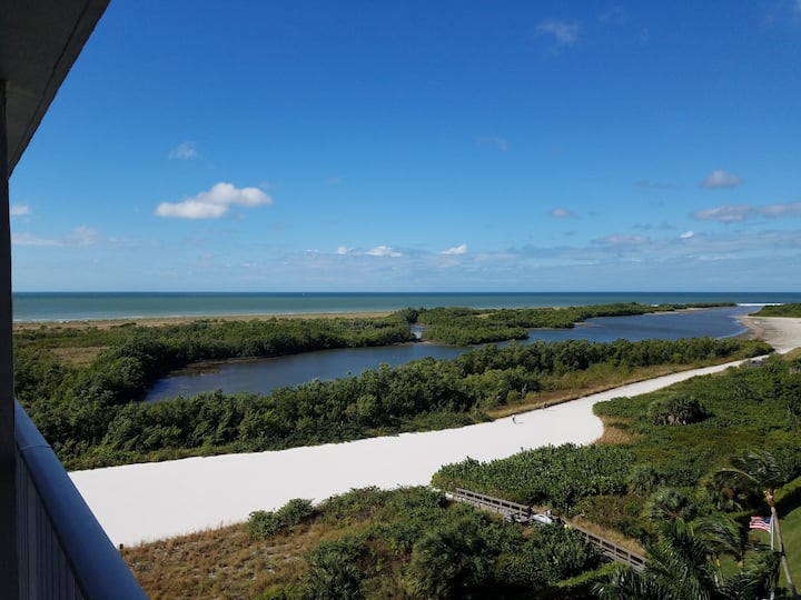 Marco Island Beachfront Condo - Marco Island, FL