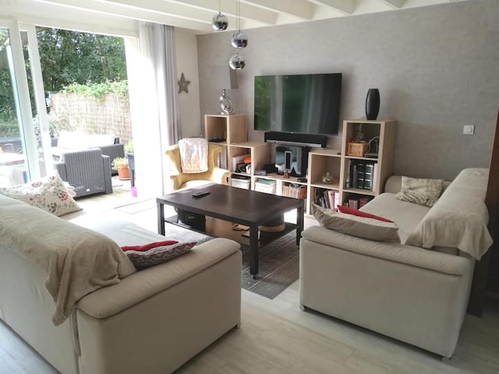Chambre Privée Dans Maison Avec Terrasse - Couëron