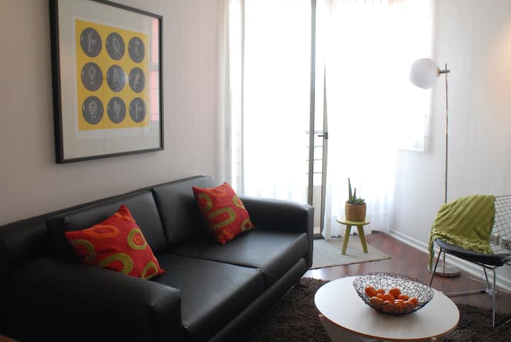 Me Quedo A Vivir Acá 2 - Santiago