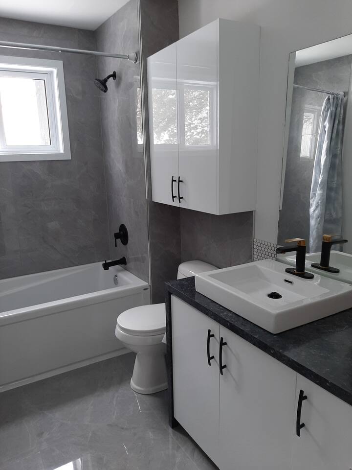 10 Best Airbnb Vacation Rentals In Coaticook, Canada - Updated 2024 ...