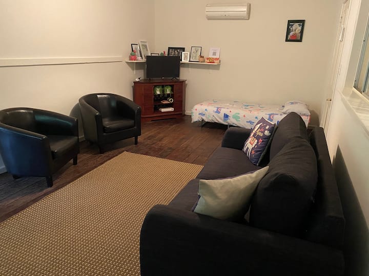 Mamoes Country Cottage Alpaca Farm Stay B & B - Australia