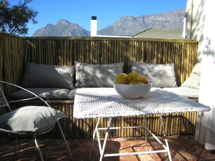 Perfect Tamboerskloof Location, Patio & Parking - Cape Town