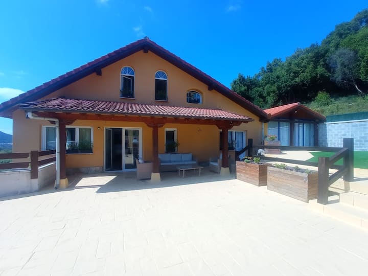 La Casa De Cristina
Casa De Campo En El Paraíso - Laredo, España