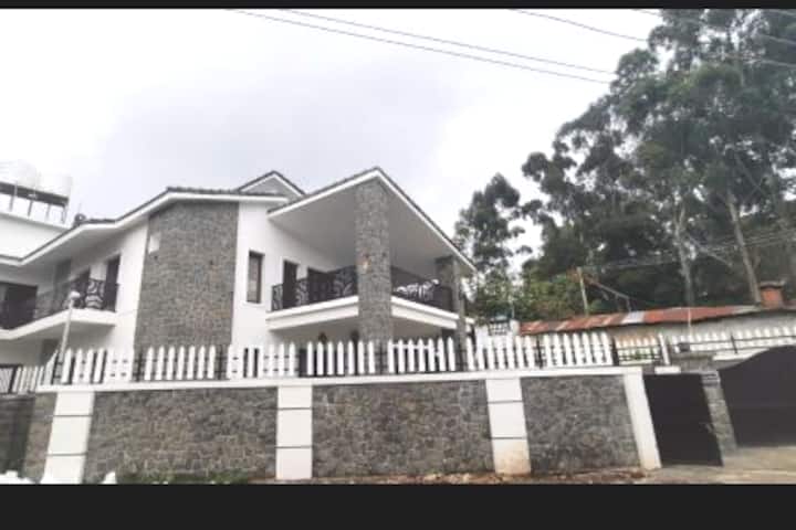 5bhk Castle || Amazonprime || Wi-fi || Cook - Kodaikanal