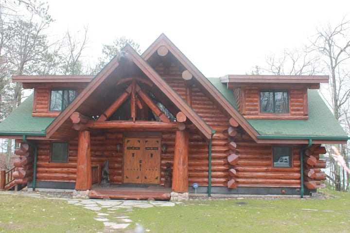 Custom Log Home On  Pristine Grindstone Lake - Hayward, WI
