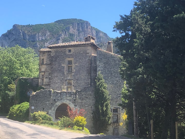 Gîte De Charme - Donjon De Lastic - Saou
