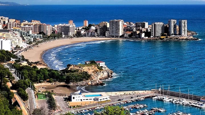 Cruza La Calle Y Ya Estás En La Arena Playa Concha - Oropesa del Mar