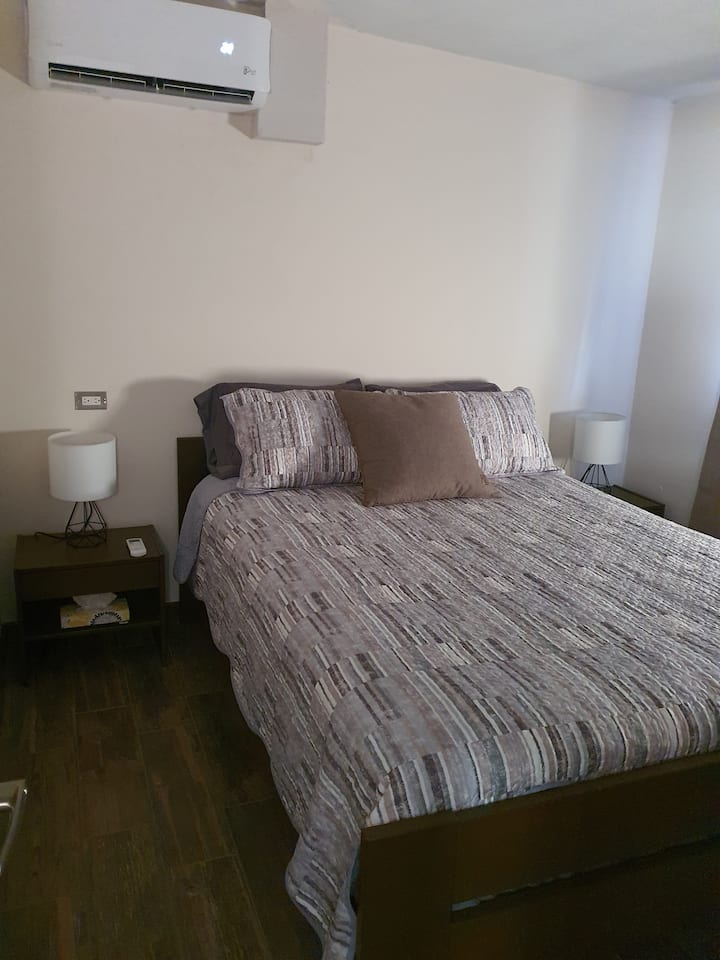 Depto5 Downtown Remodeled A/c Depto En Zona Centro - Ensenada