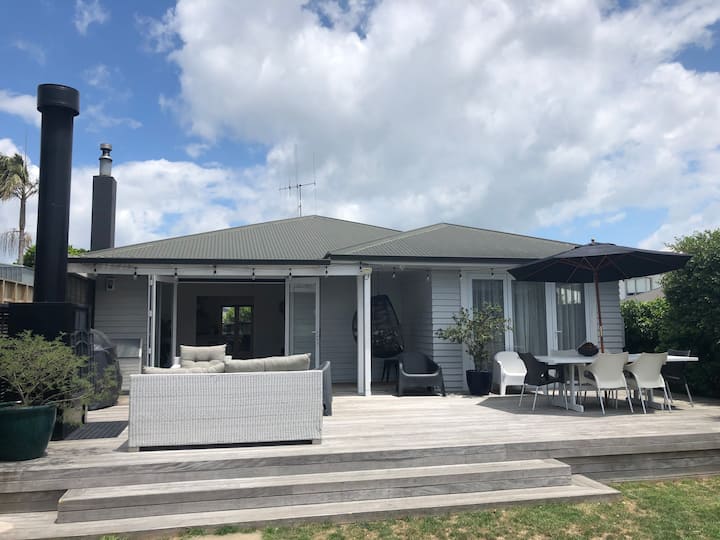 Beautiful Family Home - Central Mount Location - Mount Maunganui