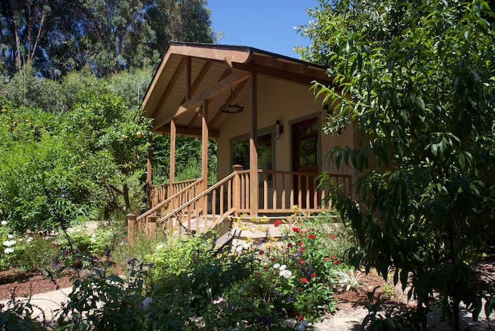 Beautiful Secluded One Bedroom Casita On An Acre - Encinitas, CA