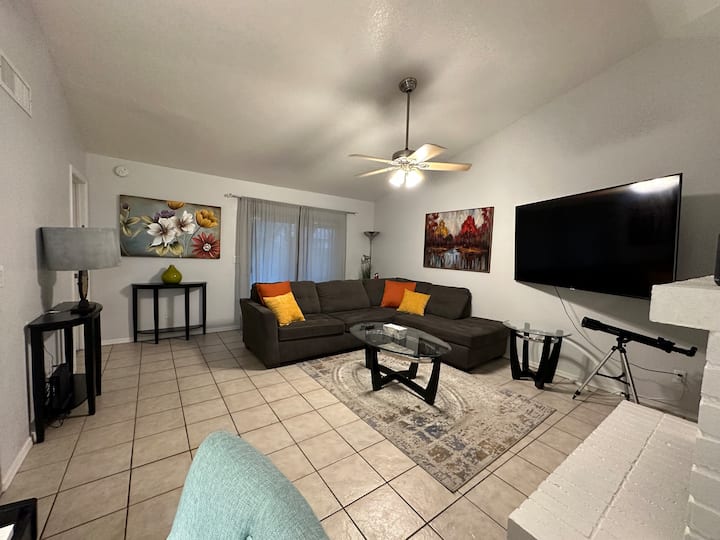 Shared Bathroom+private Bedroom - Gilbert, AZ