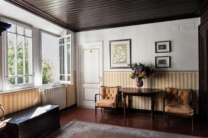 Camerina Con Bagno - Pietrasanta