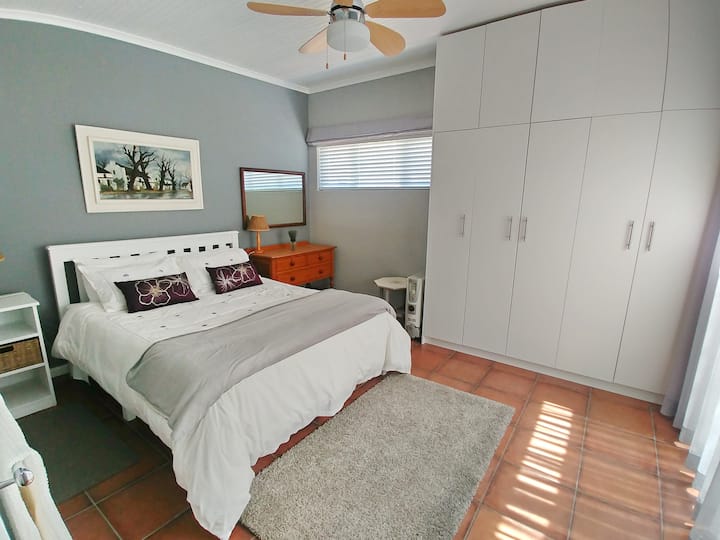 Just Jasmine - Your Happy Place In Montagu - Montagu