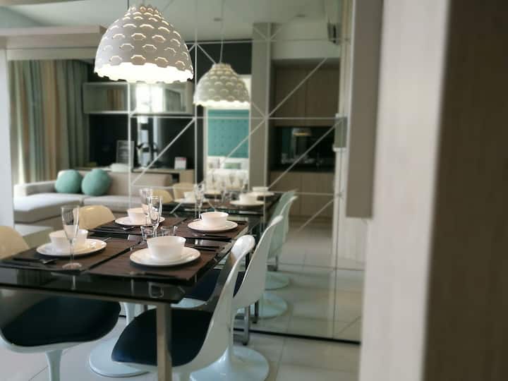 Robertson Premier Suite @ High Flr With Workdesk - Kuala Lumpur