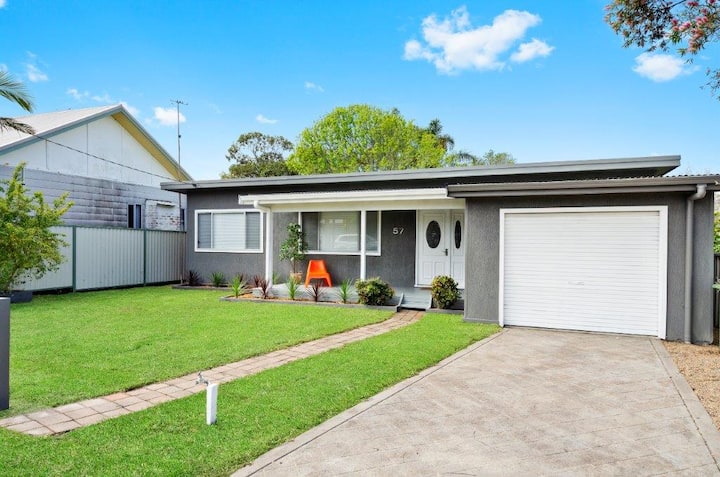 Gorokan Glam - Central Coast