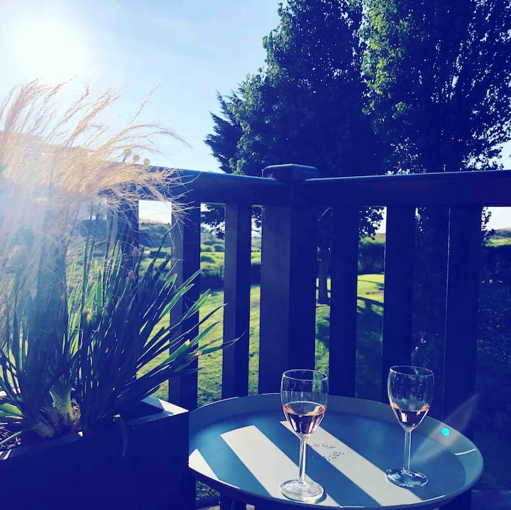 T2 Cosy, Aperçu Mer, Accès Plage, Balcon 11m2+wifi - Cabourg