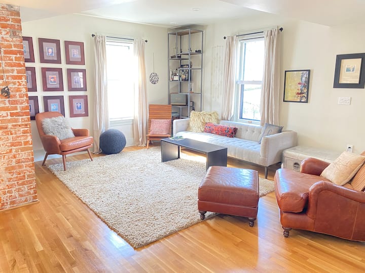Huge House In The Best Location (99 Walk Score!) - Portland, OR