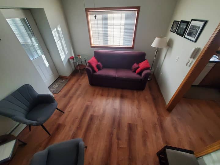 The Delta Den - Gladstone, MI